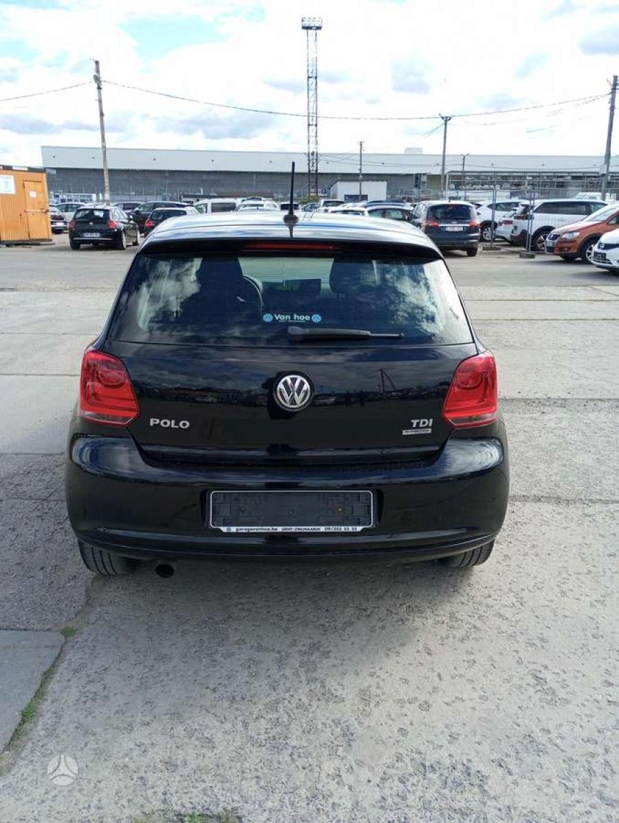 Melns Volkswagen Polo 2014 Kauņa, ar dzinēja tilpumu 1.60 L un nobraukumu 220 tūkst. km par 3400 €, foto 9 vietnē AUTOMOTO.COM.LV