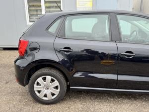 Melns Volkswagen Polo 2014 Rīga, ar dzinēja tilpumu 1.40 L un nobraukumu 172 tūkst. km par 4200 €, foto 30 vietnē AUTOMOTO.COM.LV