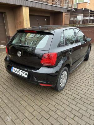 Melns Volkswagen Polo 2015 Viļņa, ar dzinēja tilpumu 1.00 L un nobraukumu 107 tūkst. km par 5800 €, foto 7 vietnē AUTOMOTO.COM.LV