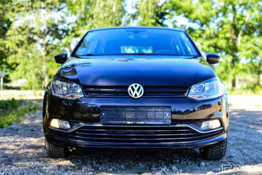 Black Volkswagen Polo 2015 in Kretinga, with an engine capacity of 1.40 L and mileage of 223 thousand km for 7750 €, photo 5 on AUTOMOTO.COM.LV