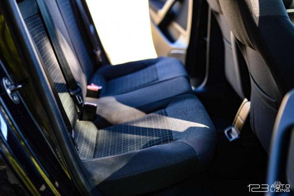Melns Volkswagen Polo 2015 Kretinga, ar dzinēja tilpumu 1.40 L un nobraukumu 223 tūkst. km par 7750 €, foto 9 vietnē AUTOMOTO.COM.LV