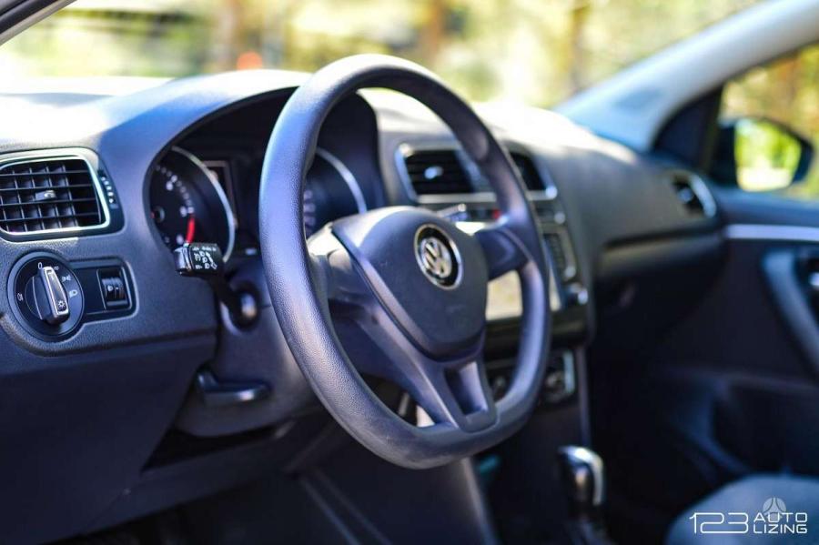 Black Volkswagen Polo 2015 in Kretinga, with an engine capacity of 1.40 L and mileage of 223 thousand km for 7750 €, photo 14 on AUTOMOTO.COM.LV