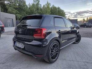 Black Volkswagen Polo 2015 in Utena, with an engine capacity of 1.40 L and mileage of 300 thousand km for 5990 €, photo 5 on AUTOMOTO.COM.LV