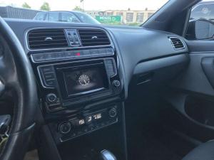 Black Volkswagen Polo 2015 in Utena, with an engine capacity of 1.40 L and mileage of 300 thousand km for 5990 €, photo 18 on AUTOMOTO.COM.LV