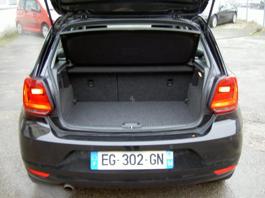 Black Volkswagen Polo 2016 in Vilnius, with an engine capacity of 1.20 L and mileage of 121 thousand km for 7199 €, photo 21 on AUTOMOTO.COM.LV