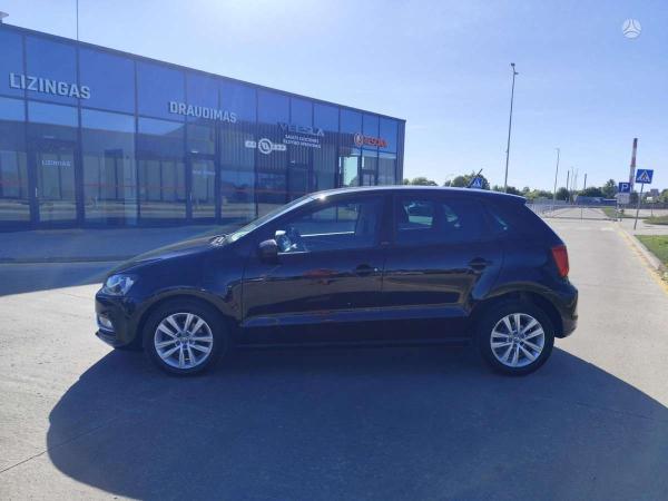 Black Volkswagen Polo 2016 in Siauliai, with an engine capacity of 1.20 L and mileage of 220 thousand km for 5399 €, photo 9 on AUTOMOTO.COM.LV