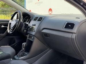 Melns Volkswagen Polo 2016 Tauragė, ar dzinēja tilpumu 1.40 L un nobraukumu 256 tūkst. km par 5300 €, foto 13 vietnē AUTOMOTO.COM.LV