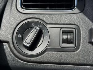 Melns Volkswagen Polo 2016 Tauragė, ar dzinēja tilpumu 1.40 L un nobraukumu 256 tūkst. km par 5300 €, foto 23 vietnē AUTOMOTO.COM.LV