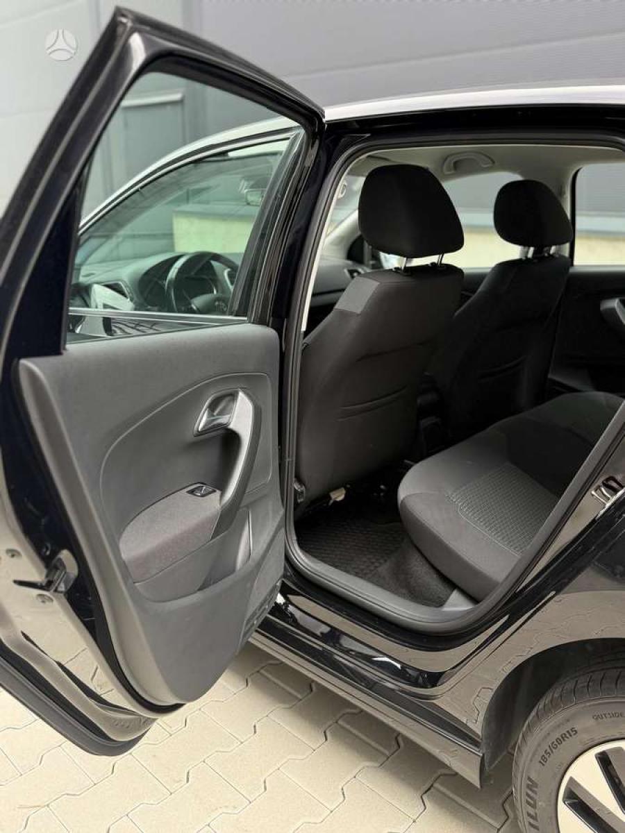 Melns Volkswagen Polo 2016 Šauļi, ar dzinēja tilpumu 1.00 L un nobraukumu 163 tūkst. km par 6200 €, foto 16 vietnē AUTOMOTO.COM.LV