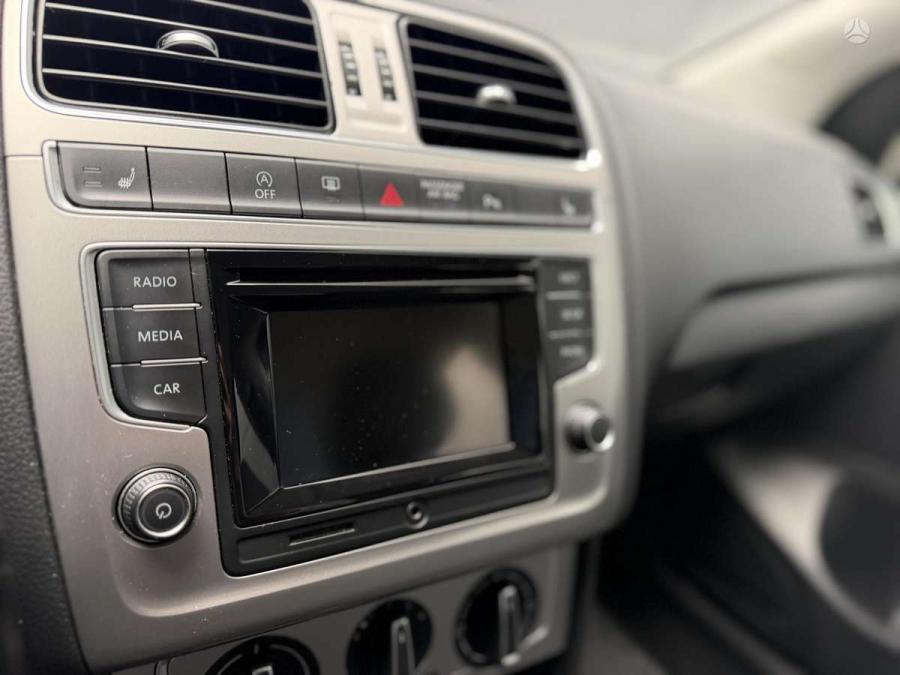 Melns Volkswagen Polo 2016 Šauļi, ar dzinēja tilpumu 1.00 L un nobraukumu 163 tūkst. km par 6200 €, foto 24 vietnē AUTOMOTO.COM.LV