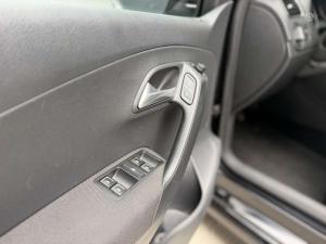 Melns Volkswagen Polo 2016 Šauļi, ar dzinēja tilpumu 1.00 L un nobraukumu 163 tūkst. km par 6200 €, foto 26 vietnē AUTOMOTO.COM.LV