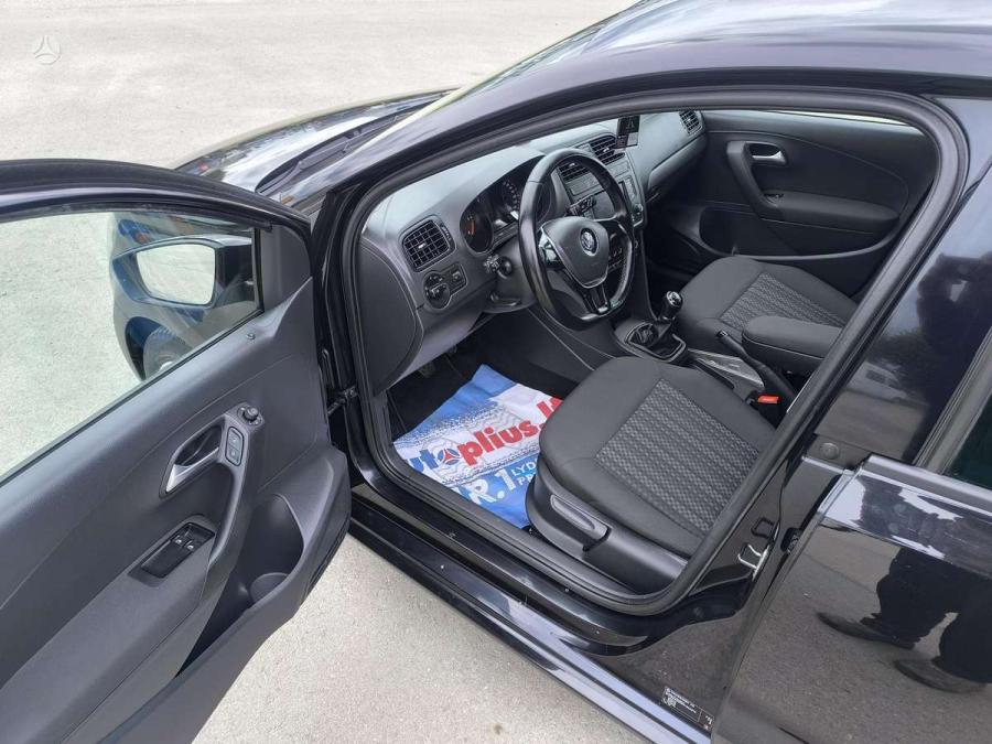 Melns Volkswagen Polo 2017 Šauļi, ar dzinēja tilpumu 1.40 L un nobraukumu 186 tūkst. km par 5150 €, foto 10 vietnē AUTOMOTO.COM.LV