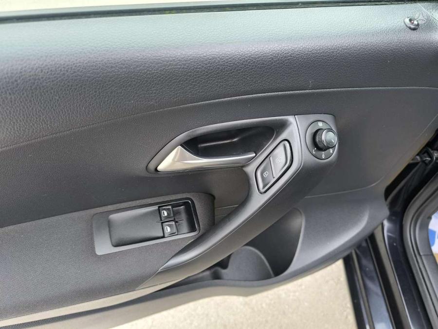 Melns Volkswagen Polo 2017 Šauļi, ar dzinēja tilpumu 1.40 L un nobraukumu 186 tūkst. km par 5150 €, foto 18 vietnē AUTOMOTO.COM.LV