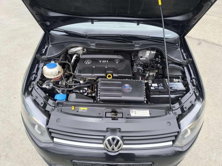 Melns Volkswagen Polo 2017 Šauļi, ar dzinēja tilpumu 1.40 L un nobraukumu 186 tūkst. km par 5150 €, foto 20 vietnē AUTOMOTO.COM.LV