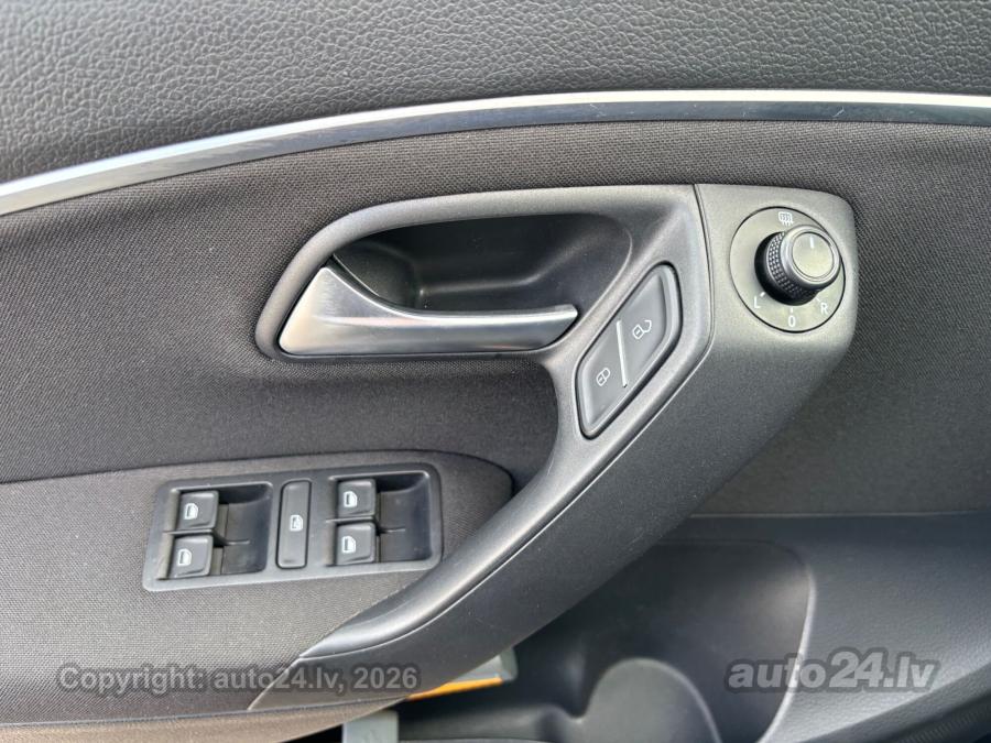 Black Volkswagen Polo 2017 in Paide, with an engine capacity of 1.40 L and mileage of 249 thousand km for 6690 €, photo 21 on AUTOMOTO.COM.LV