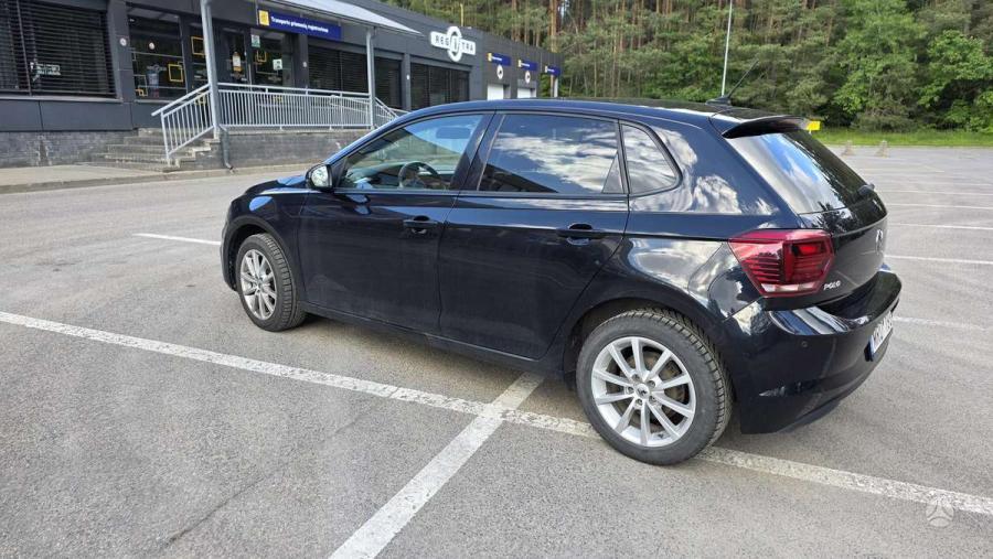 Melns Volkswagen Polo 2018 Viļņa, ar dzinēja tilpumu 1.60 L un nobraukumu 198 tūkst. km par 7500 €, foto 9 vietnē AUTOMOTO.COM.LV