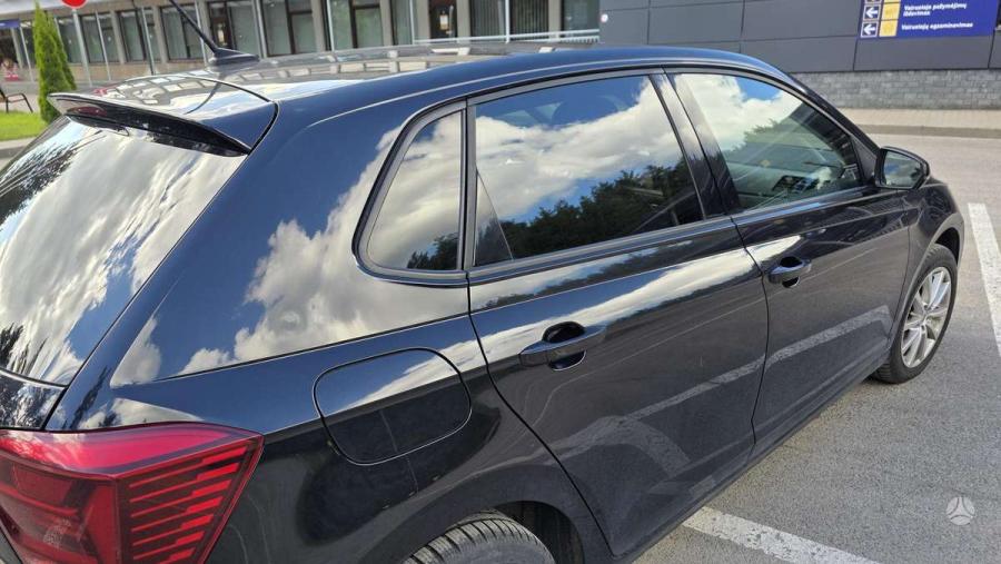 Melns Volkswagen Polo 2018 Viļņa, ar dzinēja tilpumu 1.60 L un nobraukumu 198 tūkst. km par 7500 €, foto 18 vietnē AUTOMOTO.COM.LV