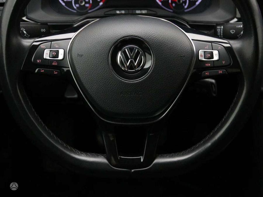 Melns Volkswagen Polo 2018 Viļņa, ar dzinēja tilpumu 1.60 L un nobraukumu 198 tūkst. km par 7500 €, foto 24 vietnē AUTOMOTO.COM.LV