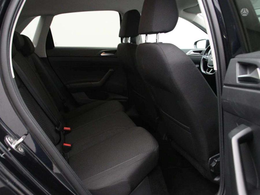 Melns Volkswagen Polo 2018 Viļņa, ar dzinēja tilpumu 1.60 L un nobraukumu 198 tūkst. km par 7500 €, foto 28 vietnē AUTOMOTO.COM.LV