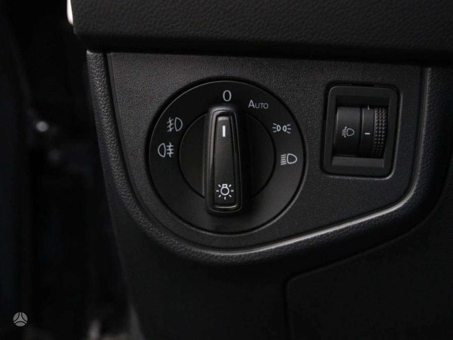 Melns Volkswagen Polo 2018 Viļņa, ar dzinēja tilpumu 1.60 L un nobraukumu 198 tūkst. km par 7500 €, foto 32 vietnē AUTOMOTO.COM.LV