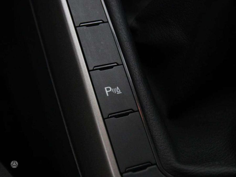 Melns Volkswagen Polo 2018 Viļņa, ar dzinēja tilpumu 1.60 L un nobraukumu 198 tūkst. km par 7500 €, foto 33 vietnē AUTOMOTO.COM.LV