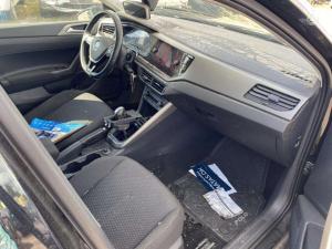 Melns Volkswagen Polo 2018 Radviliškis, ar dzinēja tilpumu 1.00 L un nobraukumu 49 tūkst. km par 6750 €, foto 17 vietnē AUTOMOTO.COM.LV
