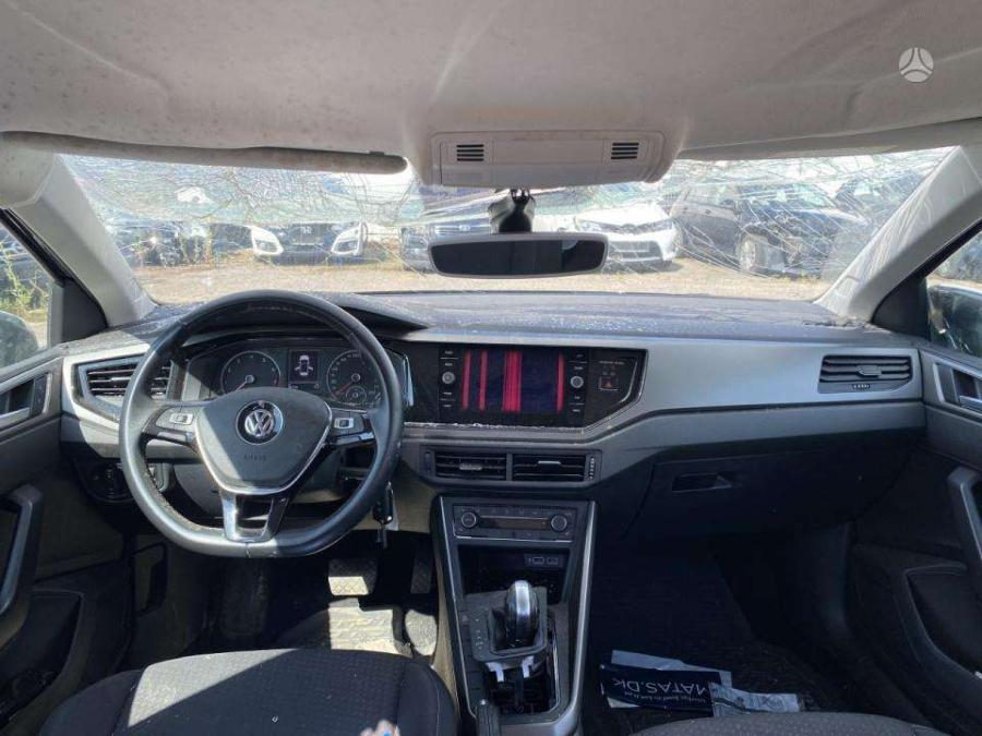 Melns Volkswagen Polo 2018 Radviliškis, ar dzinēja tilpumu 1.00 L un nobraukumu 49 tūkst. km par 6750 €, foto 20 vietnē AUTOMOTO.COM.LV