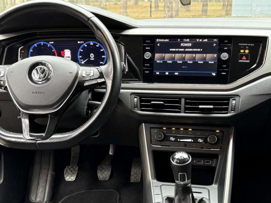 Melns Volkswagen Polo 2019 Alīta, ar dzinēja tilpumu 1.00 L un nobraukumu 160 tūkst. km par 7999 €, foto 6 vietnē AUTOMOTO.COM.LV