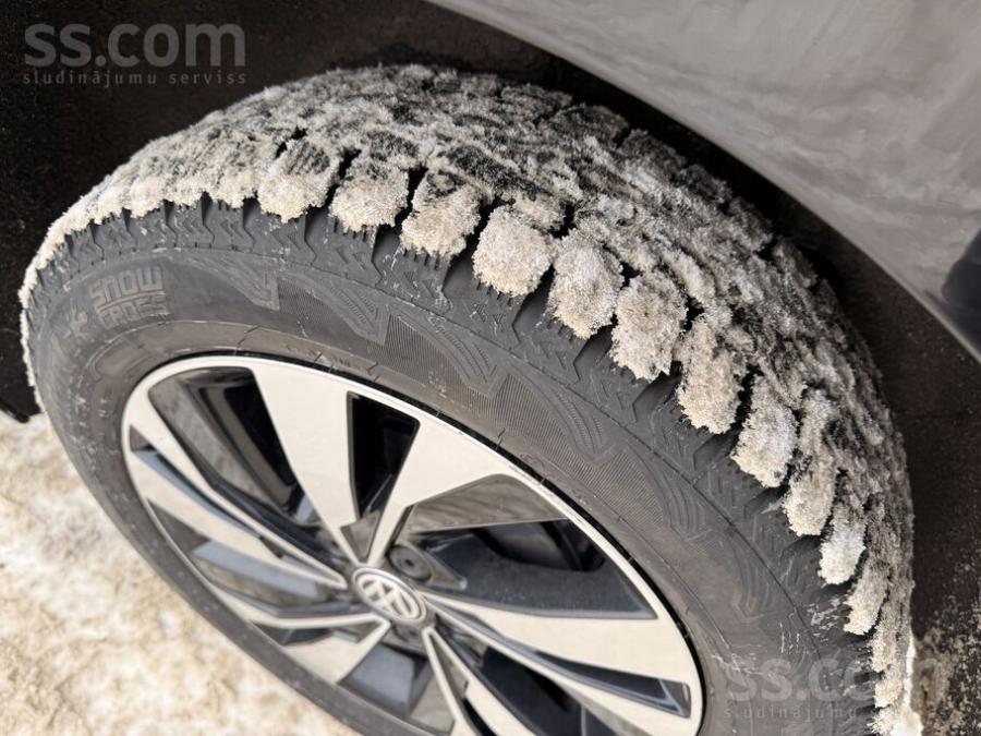 Melns Volkswagen Polo 2019 Kuldīga, ar dzinēja tilpumu 1.60 L un nobraukumu 292 tūkst. km par 11500 €, foto 6 vietnē AUTOMOTO.COM.LV