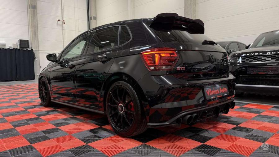 Melns Volkswagen Polo 2019 Viļņa, ar dzinēja tilpumu 1.98 L un nobraukumu 80 tūkst. km par 16990 €, foto 7 vietnē AUTOMOTO.COM.LV