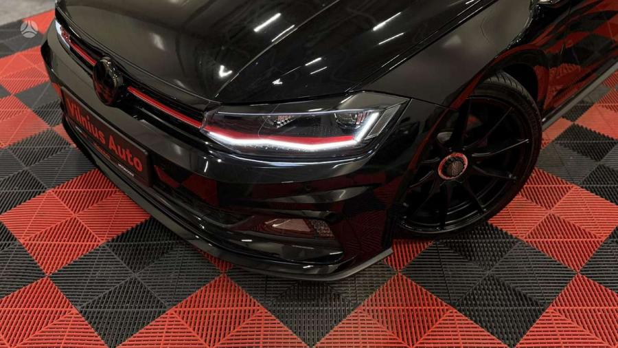 Melns Volkswagen Polo 2019 Viļņa, ar dzinēja tilpumu 1.98 L un nobraukumu 80 tūkst. km par 16990 €, foto 8 vietnē AUTOMOTO.COM.LV