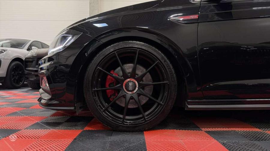 Melns Volkswagen Polo 2019 Viļņa, ar dzinēja tilpumu 1.98 L un nobraukumu 80 tūkst. km par 16990 €, foto 13 vietnē AUTOMOTO.COM.LV