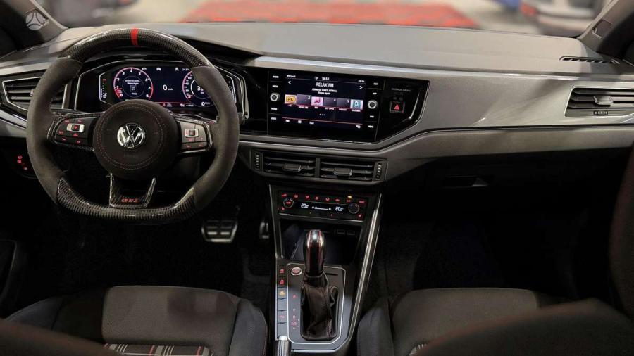Melns Volkswagen Polo 2019 Viļņa, ar dzinēja tilpumu 1.98 L un nobraukumu 80 tūkst. km par 16990 €, foto 22 vietnē AUTOMOTO.COM.LV