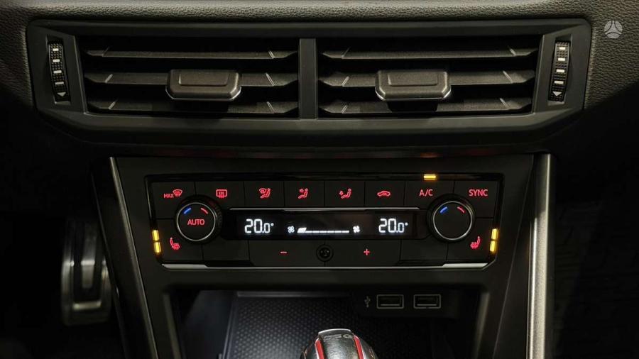 Melns Volkswagen Polo 2019 Viļņa, ar dzinēja tilpumu 1.98 L un nobraukumu 80 tūkst. km par 16990 €, foto 26 vietnē AUTOMOTO.COM.LV