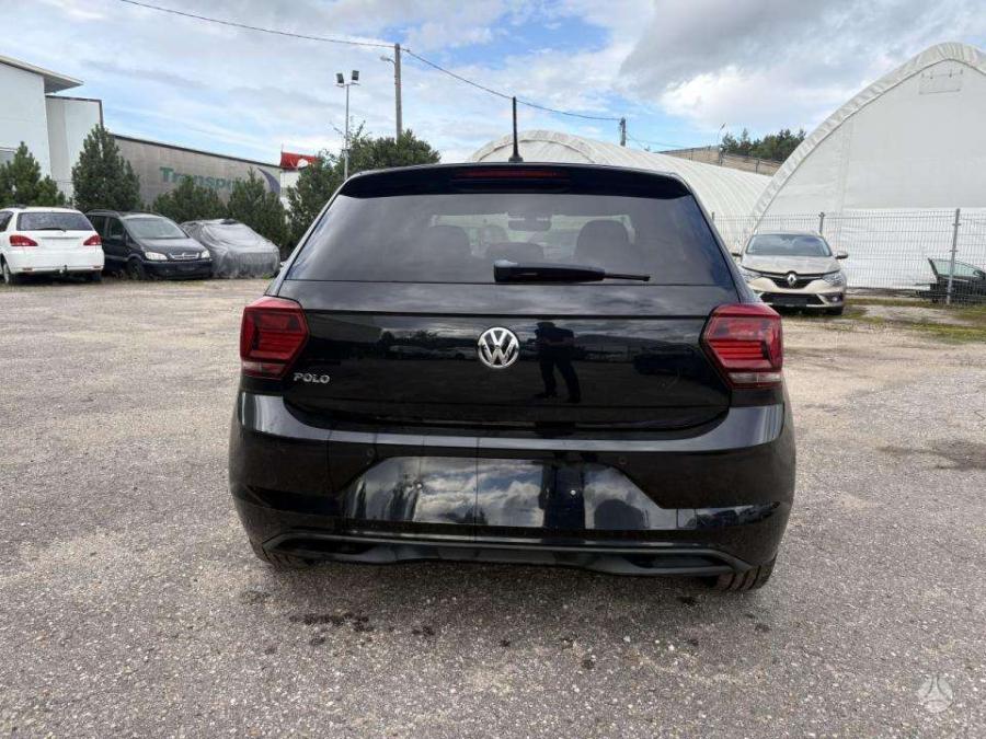 Melns Volkswagen Polo 2019 Radviliškis, ar dzinēja tilpumu 1.00 L un nobraukumu 93 tūkst. km par 4150 €, foto 10 vietnē AUTOMOTO.COM.LV