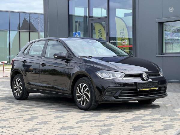 Black Volkswagen Polo 2022 in Siauliai, with an engine capacity of 1.00 L and mileage of 162 thousand km for 11500 €, photo 3 on AUTOMOTO.COM.LV