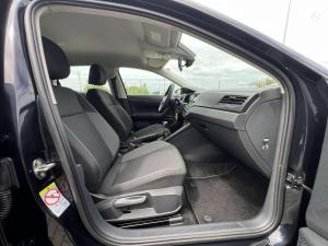 Black Volkswagen Polo 2022 in Siauliai, with an engine capacity of 1.00 L and mileage of 162 thousand km for 11500 €, photo 24 on AUTOMOTO.COM.LV