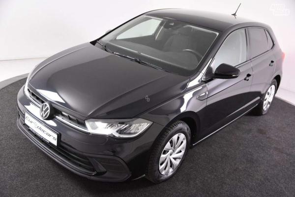 Black Volkswagen Polo 2023 in Kaunas, with an engine capacity of 1.00 L and mileage of 22 thousand km for 21541 €, photo 4 on AUTOMOTO.COM.LV