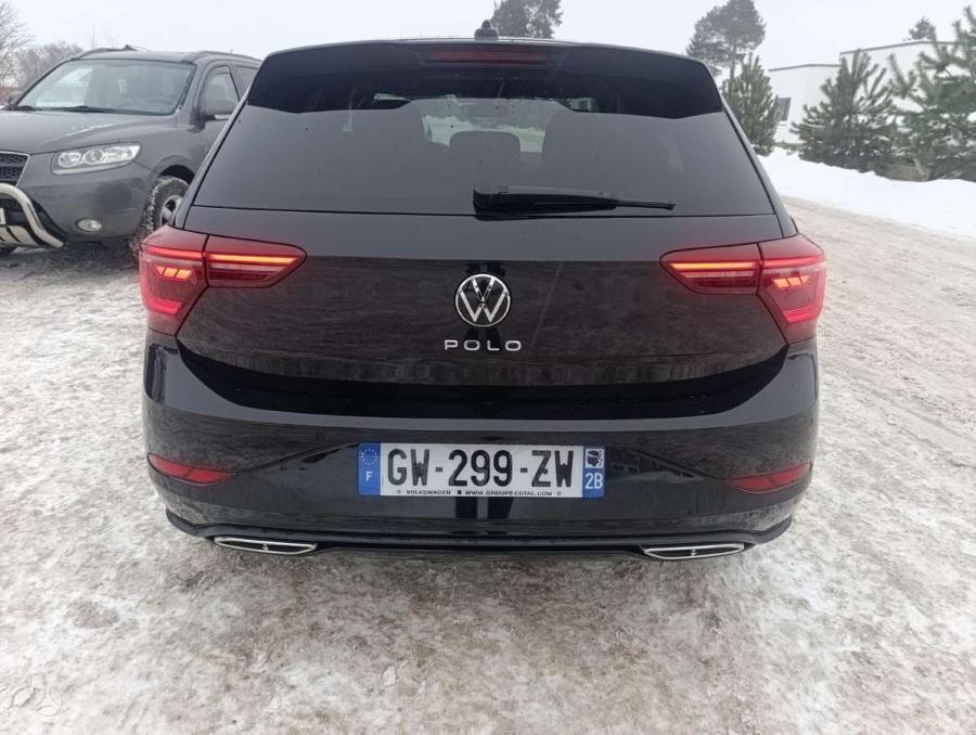 Melns Volkswagen Polo 2024 Tauragė, ar dzinēja tilpumu 1.00 L un nobraukumu 16 tūkst. km par 15700 €, foto 6 vietnē AUTOMOTO.COM.LV