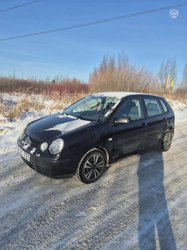 Melns Volkswagen Polo 2004 Kauņa, ar dzinēja tilpumu 1.20 L un nobraukumu 147 tūkst. km par 1100 €, foto 1 vietnē AUTOMOTO.COM.LV