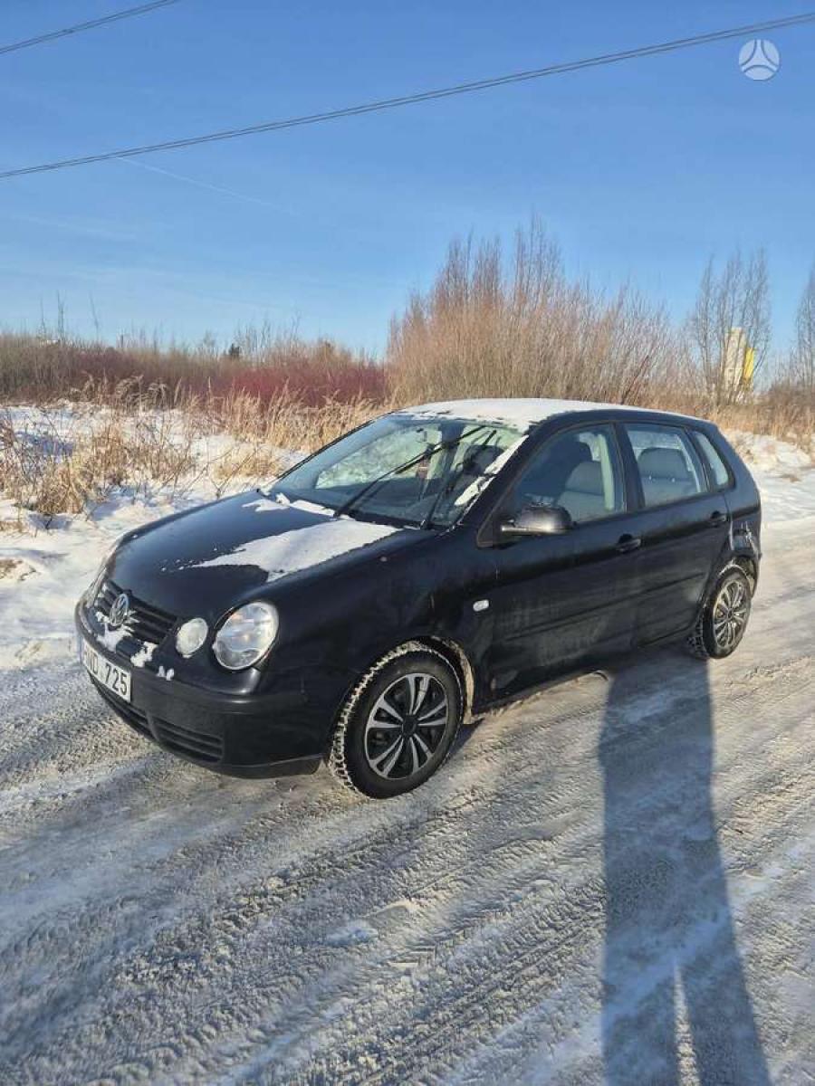 Melns Volkswagen Polo 2004 Kauņa, ar dzinēja tilpumu 1.20 L un nobraukumu 147 tūkst. km par 1100 €, foto 1 vietnē AUTOMOTO.COM.LV