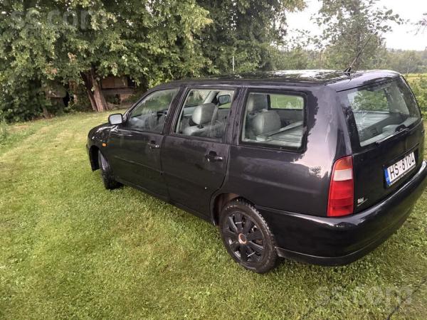 Melns Volkswagen Polo 1998 Rīga, ar dzinēja tilpumu 1.40 L un nobraukumu 38 tūkst. km par 900 €, foto 4 vietnē AUTOMOTO.COM.LV