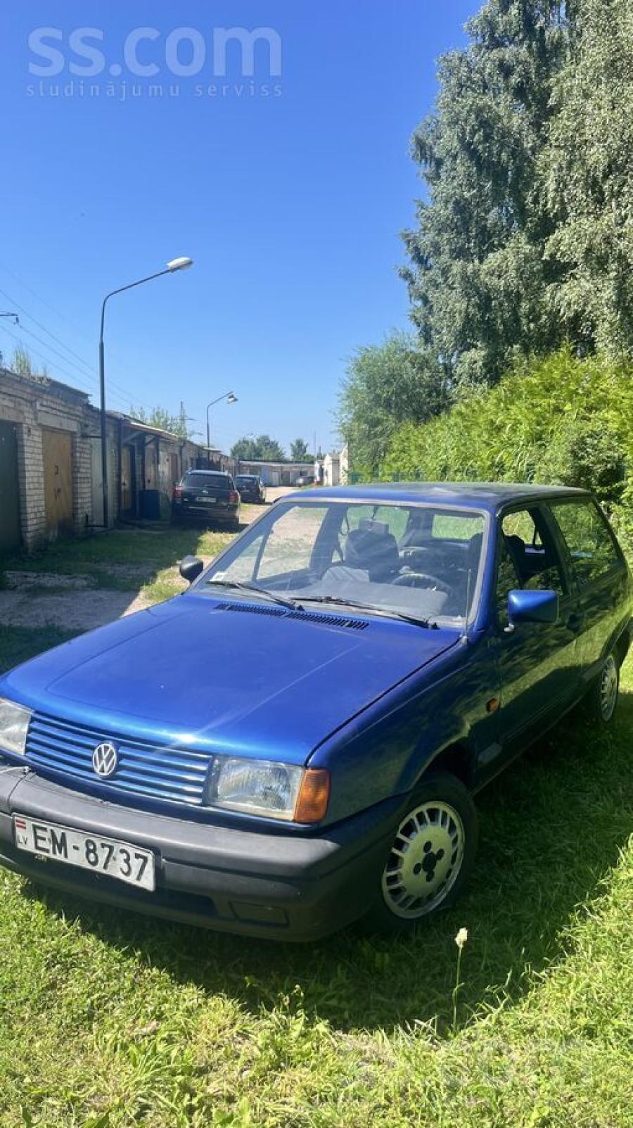 Blue Volkswagen Polo 1992 in Riga, with an engine capacity of 1.00 L and mileage of 255 thousand km for 650 €, photo 1 on AUTOMOTO.COM.LV