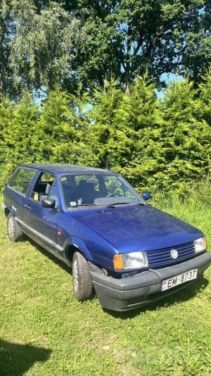 Blue Volkswagen Polo 1992 in Riga, with an engine capacity of 1.00 L and mileage of 255 thousand km for 650 €, photo 3 on AUTOMOTO.COM.LV