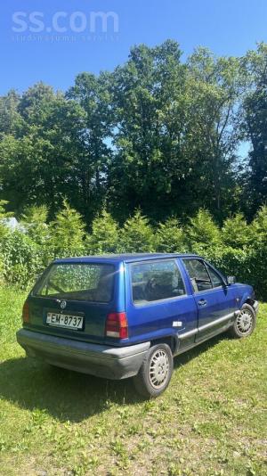 Blue Volkswagen Polo 1992 in Riga, with an engine capacity of 1.00 L and mileage of 255 thousand km for 650 €, photo 4 on AUTOMOTO.COM.LV