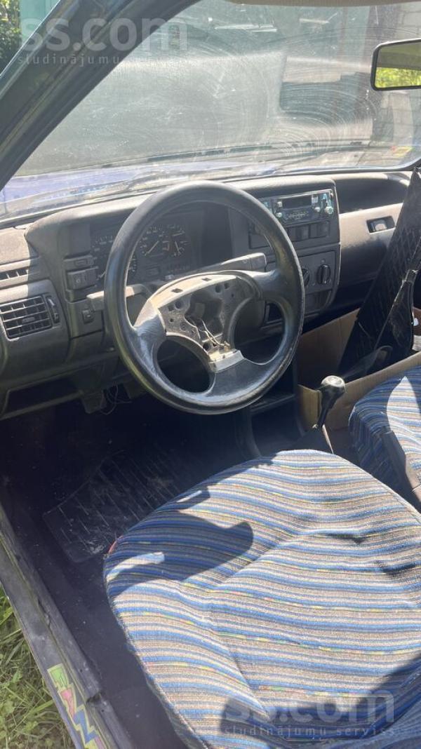 Blue Volkswagen Polo 1992 in Riga, with an engine capacity of 1.00 L and mileage of 255 thousand km for 650 €, photo 8 on AUTOMOTO.COM.LV
