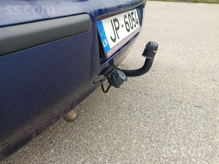 Blue Volkswagen Polo 2001 in Daugavpils, with an engine capacity of 1.90 L and mileage of 273 thousand km for 950 €, photo 9 on AUTOMOTO.COM.LV