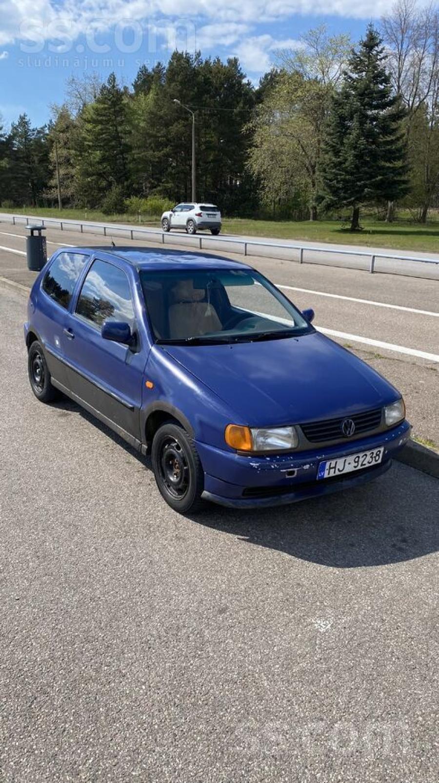 Zils Volkswagen Polo 1997 Ventspils, ar dzinēja tilpumu 1.70 L un nobraukumu 370 tūkst. km par 650 €, foto 3 vietnē AUTOMOTO.COM.LV