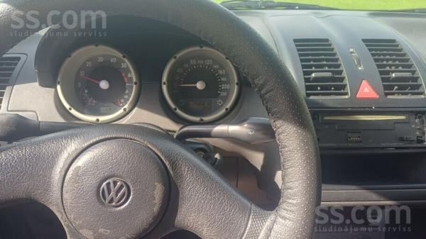 Zils Volkswagen Polo 2001 Rīga, ar dzinēja tilpumu 1.40 L un nobraukumu 264 tūkst. km par 350 €, foto 8 vietnē AUTOMOTO.COM.LV