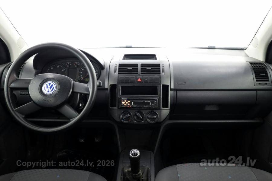 Blue Volkswagen Polo 2002 in Tallinn, with an engine capacity of 1.90 L and mileage of 181 thousand km for 1399 €, photo 6 on AUTOMOTO.COM.LV